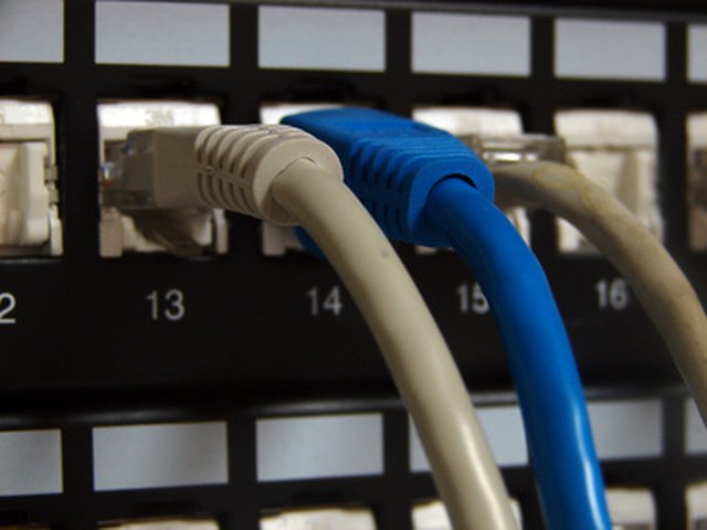 Client Server Architecture Advantages & Disadvantages | Techwalla