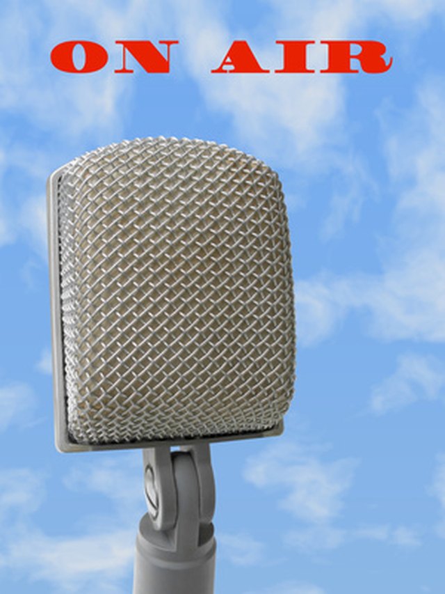 Types of Microphones & Their Uses in Radio | Techwalla
