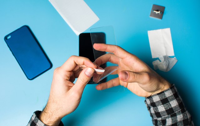 How to Remove Bubbles from a Screen Protector | Techwalla