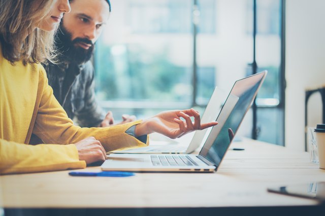 How to Restore the Toolbar to the Top of the Screen | Techwalla