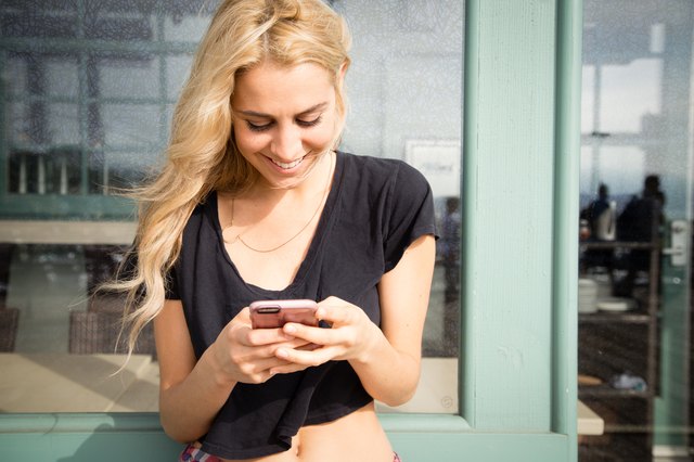 How Does Text Messaging Work? | Techwalla