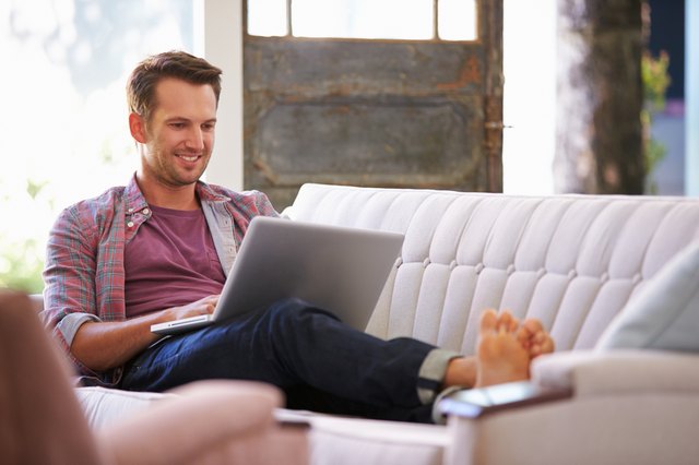 How to Watch YouTube Videos in Full-Screen Format | Techwalla