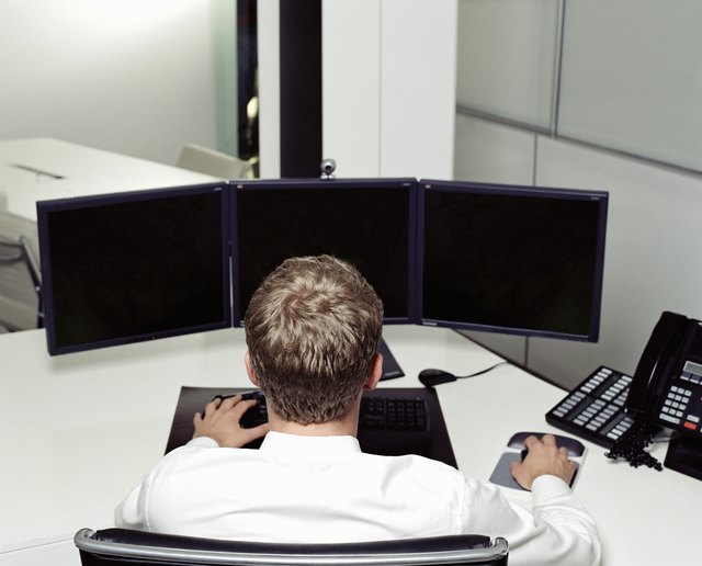 How to Fix Vertical Lines on the Computer Screen | Techwalla