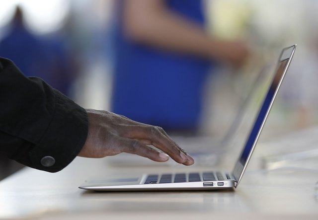 How to Use a MacBook Camera | Techwalla