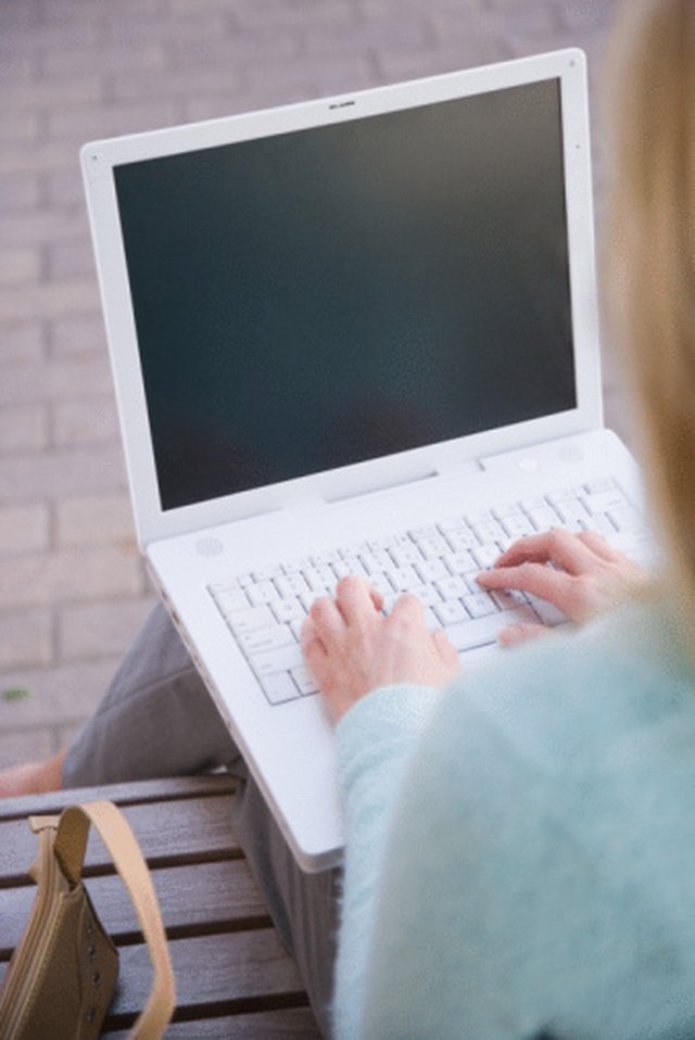 How to Use an Acer Aspire Multi-Gesture Touchpad | Techwalla
