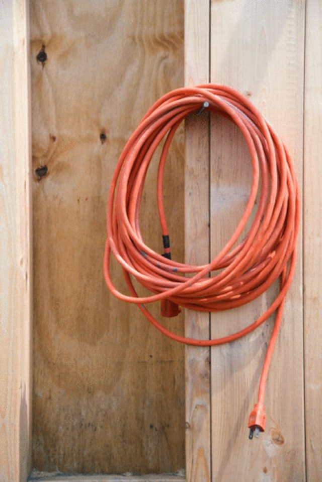 How to Make Your Own Headphone Extension Cable | Techwalla